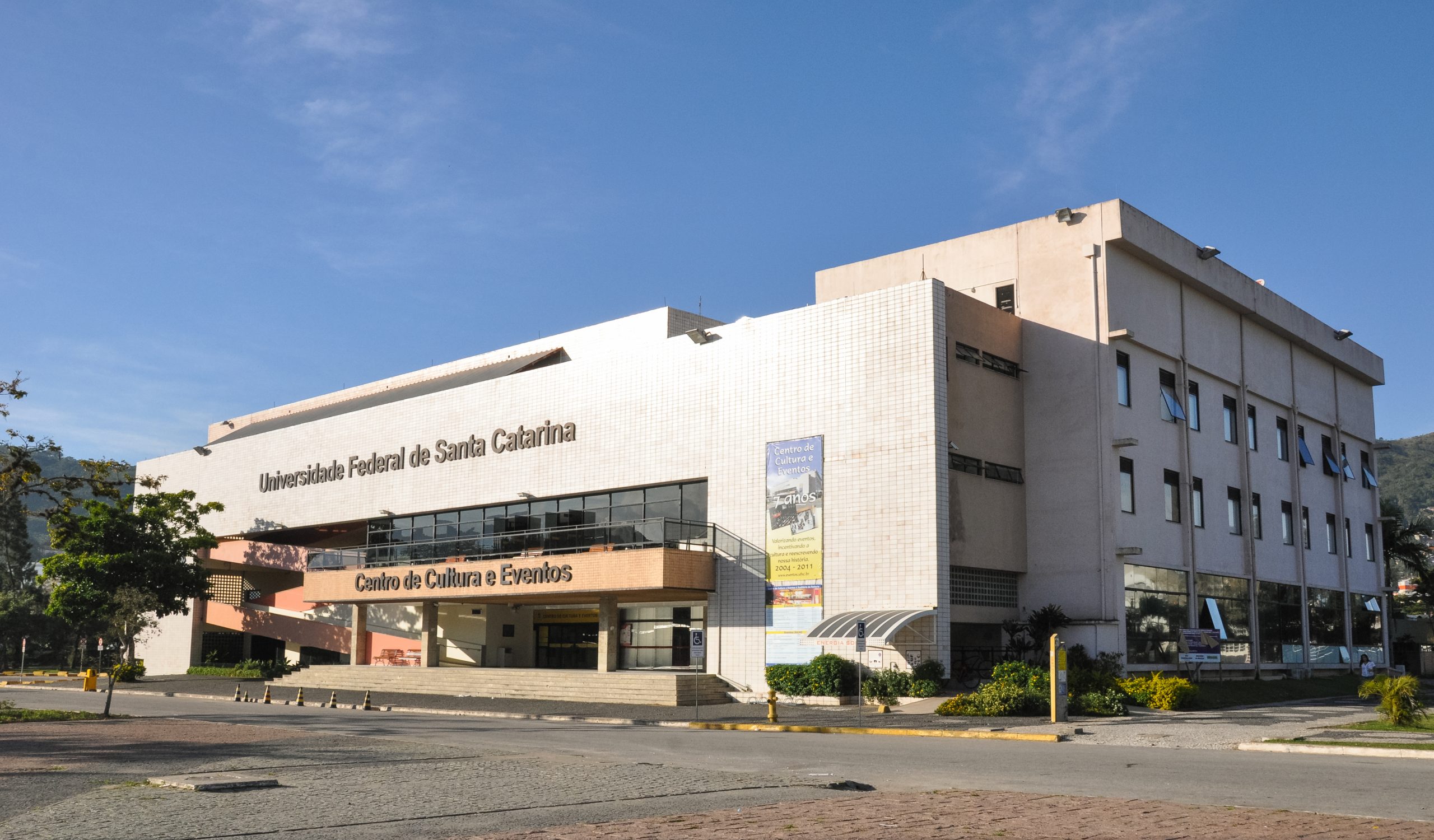 UFSC terá desligamento programado de energia elétrica nesta terça e ...